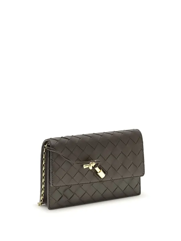 Bottega Veneta Andiamo Pouch On Chain - Brown