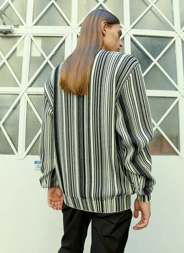 VTMNTS Glitched Knitted Sweater With Contrast Stripe Motif