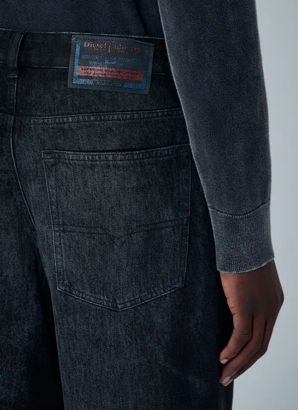DIESEL® 2001 D-macro-fsh Jeans