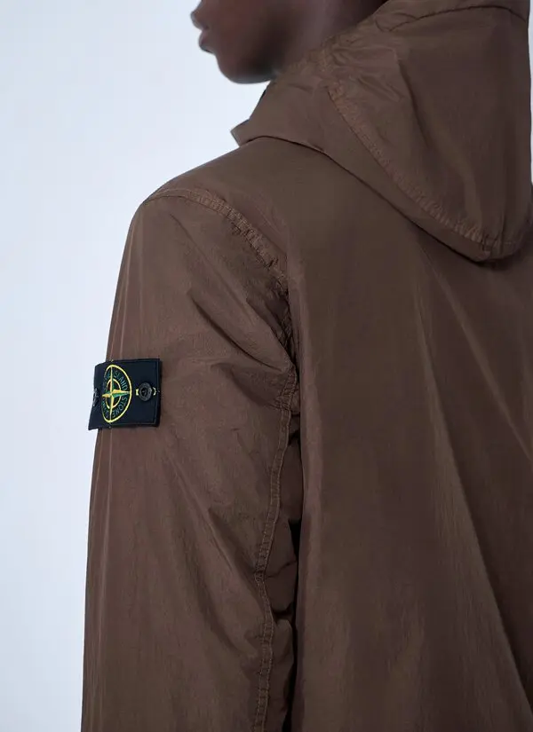 Stone Island Hooded Zip-up Lightweight Jacket With Logo Patch - Brown