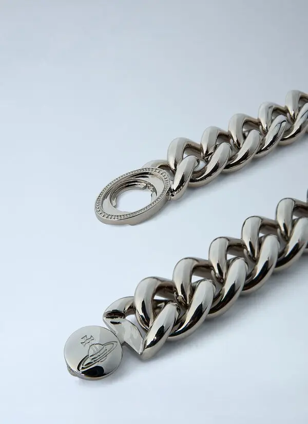 VIVIENNE WESTWOOD Neysa Chain Necklace With Bas Relief Orb Motif