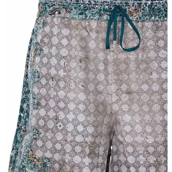 Amiri Bandana Print Bermuda Shorts - Multicolor