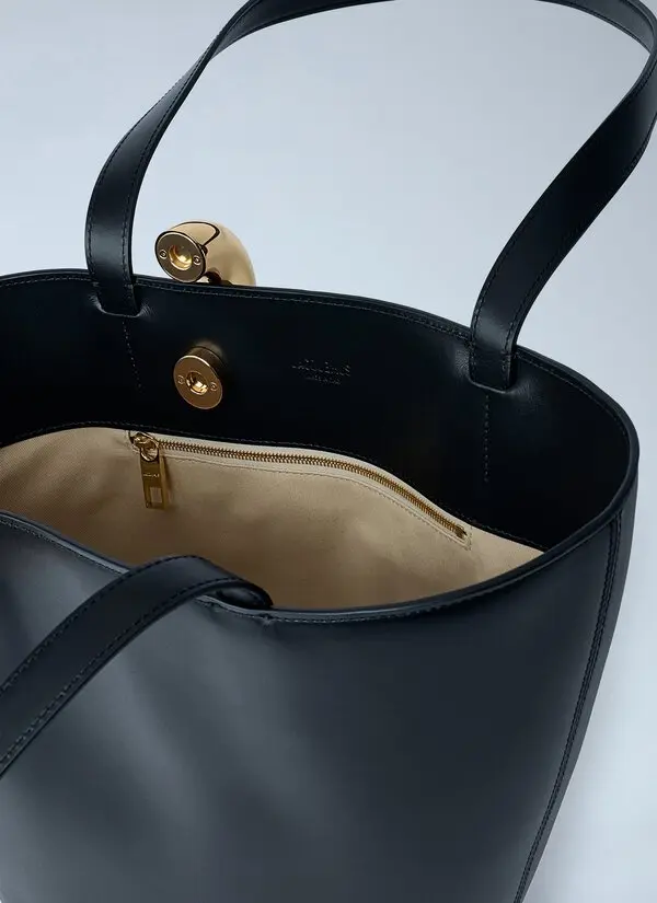 Jacquemus Le Moyen Bambola Bucket Bag - Black