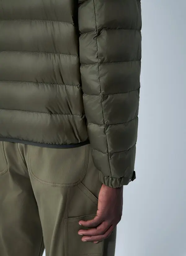Moncler Najan Short Down Jacket With Hood And Side Logo - Green