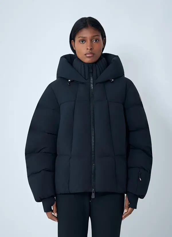 Moncler Bonnieure Short Down Jacket - Black