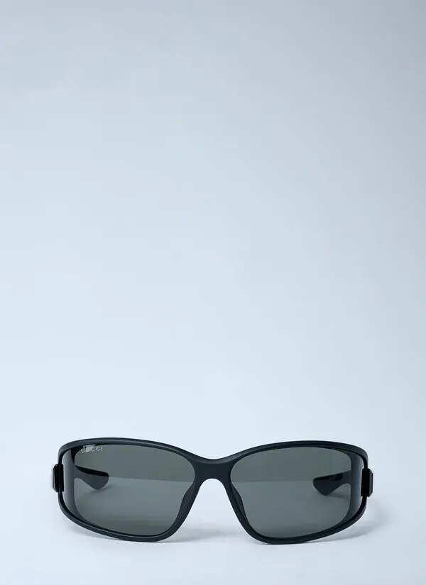 Gucci Oval Sunglasses With Logo Hinges