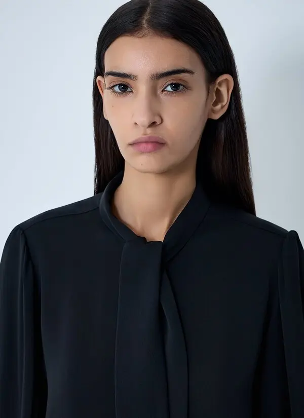 Max Mara Silk Button-down Shirt With Self-tie Neckline - Black