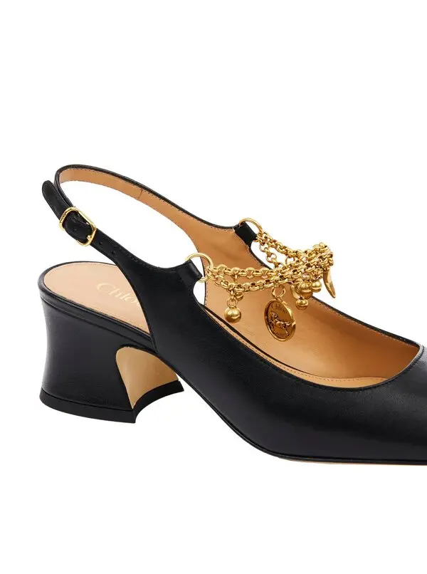 Chloé Leather Pumps With Decorative Logo Charm - Multicolor