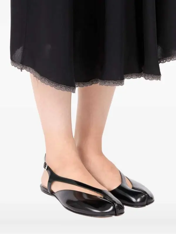 MAISON MARGIELA Tabi Flat Pumps With Back Strap