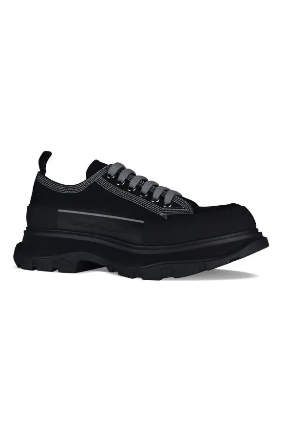 Alexander McQueen Tread Slick Low Top Sneakers - Black