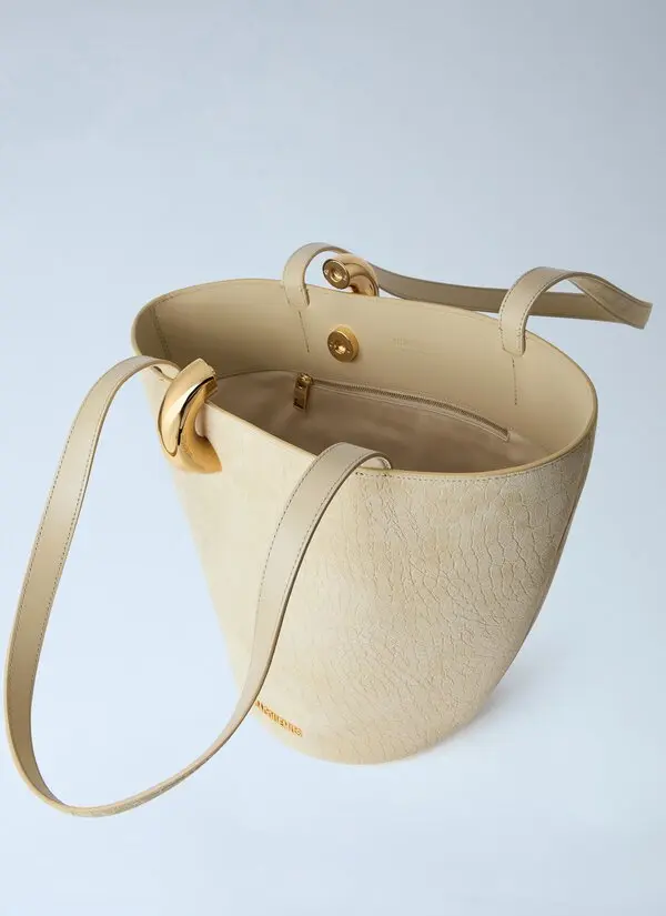 Jacquemus Le Bambola Moyen Textured Leather Tote Bag - Cream