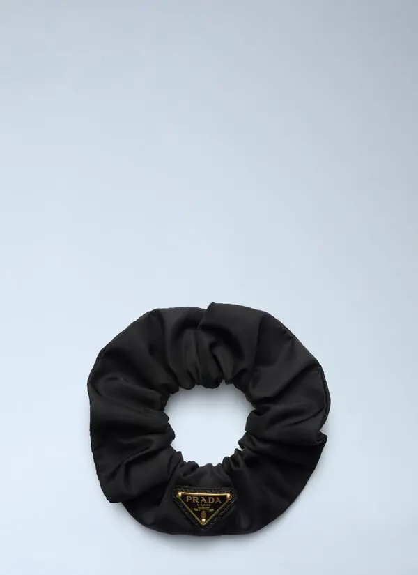 Prada Re-nylon Scrunchie With Logo Plaque - Black