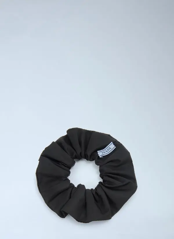 Prada Re-nylon Scrunchie With Logo Plaque - Black