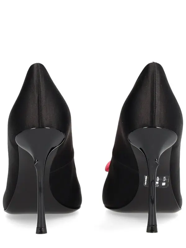 ROGER VIVIER Rose Detail Pumps