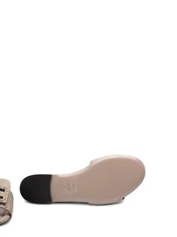 Fendi Baguette Leather Slides - Multicolor
