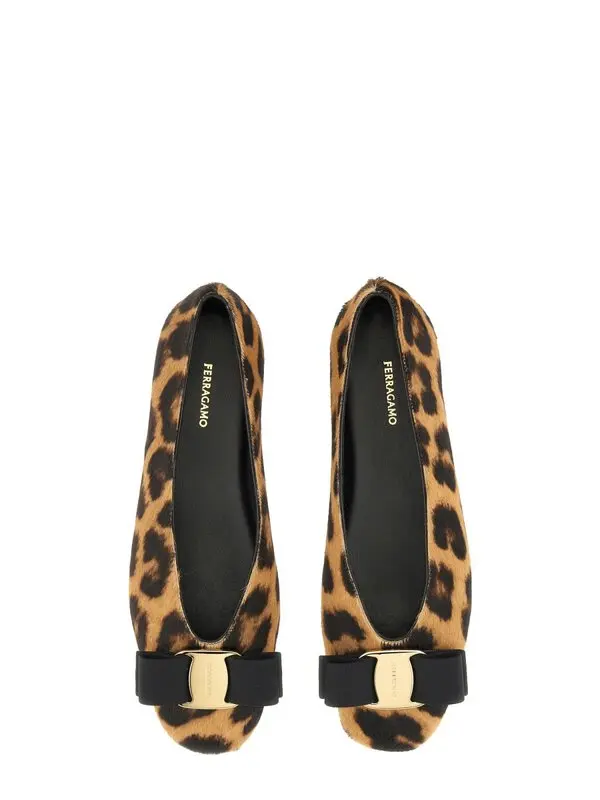 FERRAGAMO Vara Ballerina Flat With Bow Detailing - Multicolor