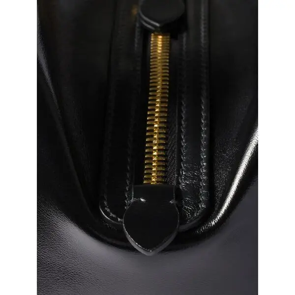 Miu Miu Leather Shoulder Bag With Embossed Logo - Black