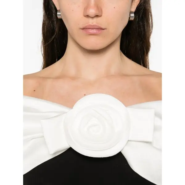 SELF-PORTRAIT Off-shoulder Flower Detail Top