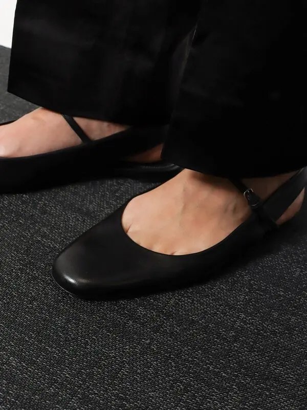 TOTEME Leather Ballerinas With Adjustable Buckle Strap - Black