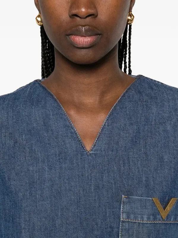 Valentino Garavani V-neck Denim Shirt With Logo Detail - Blue