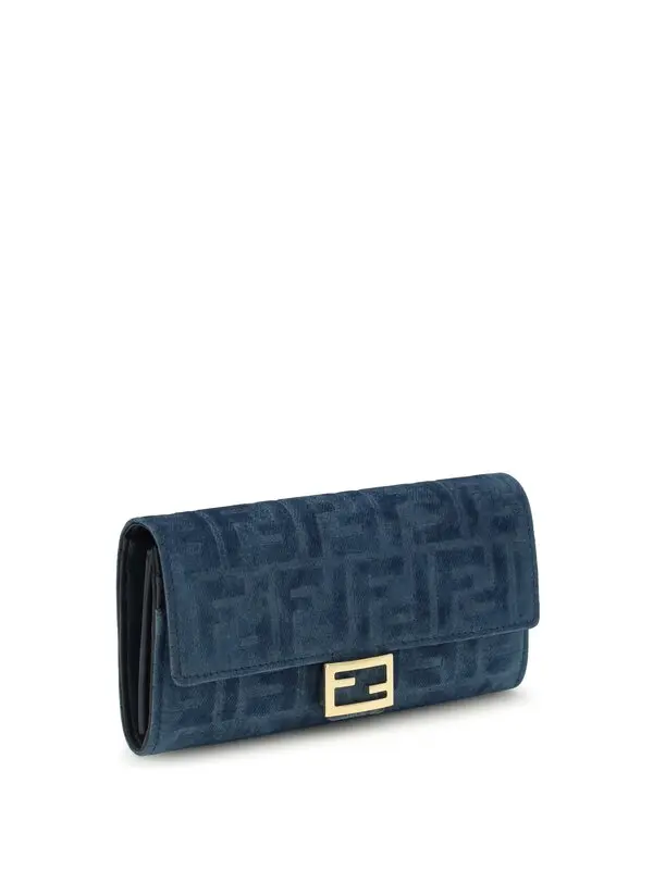 Fendi Ff Denim Clutch Bag With Metal Logo - Blue