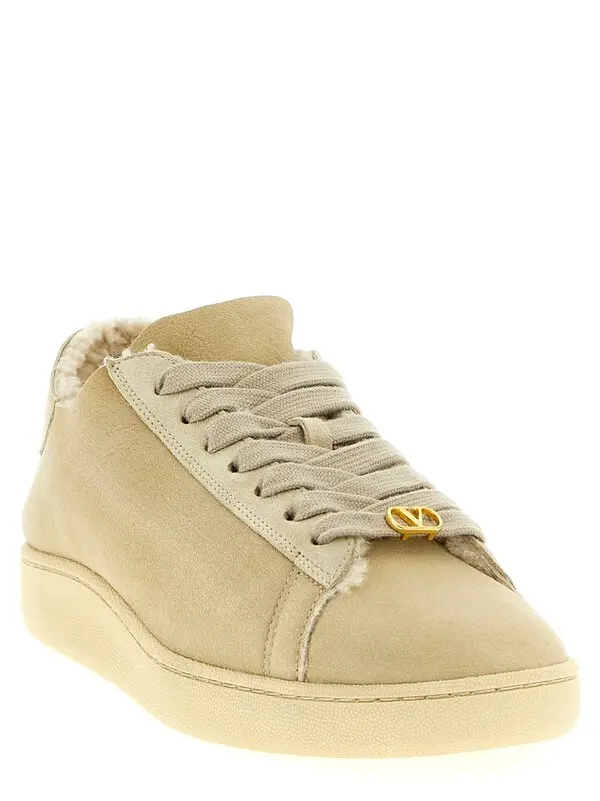 Valentino Garavani Royco Suede Sneakers With Shearling Lining - Cream