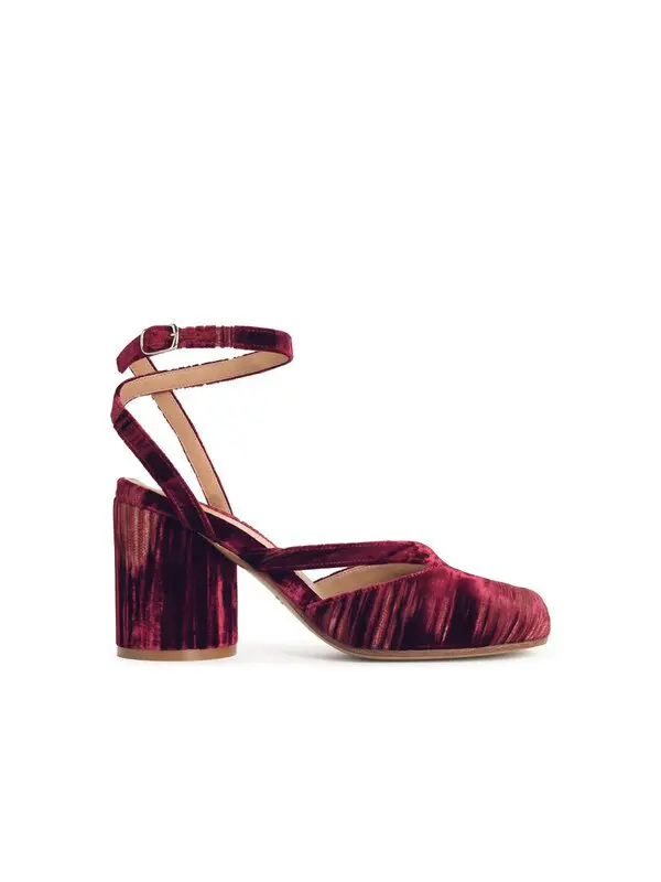 MAISON MARGIELA Tabi Grape Marc Fabric Sandals - Red
