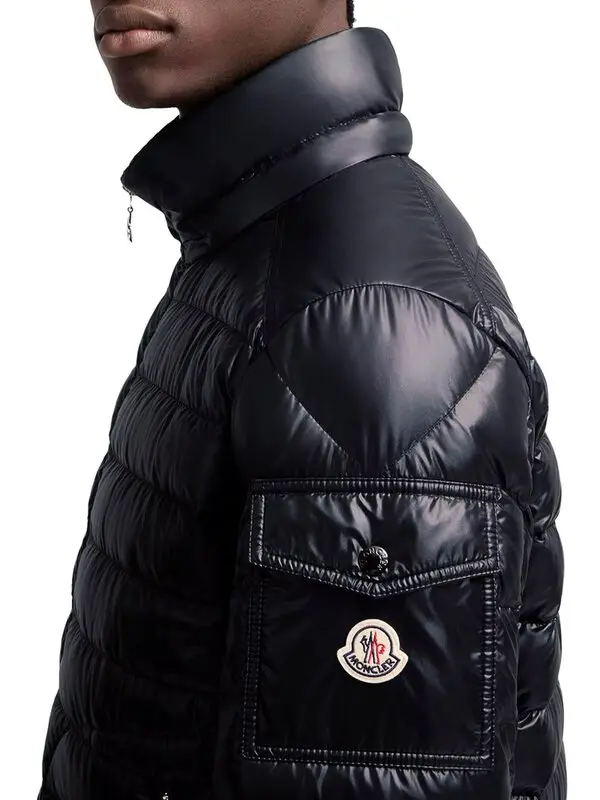 Moncler Lauros Short Down Jacket With Hood - Blue
