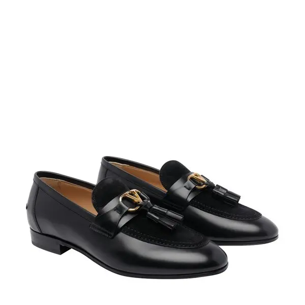 Valentino Garavani Calf Leather Loafers With Tassels And Gold Tone 'v' Logo - Black