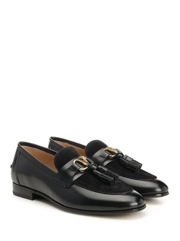 Valentino Garavani Vlogo Leather Loafers With Tassels