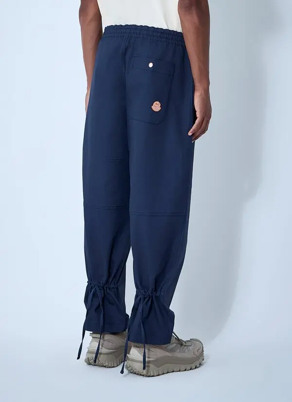 Moncler Cotton Gabardine Trousers With Logo Patch - Blue