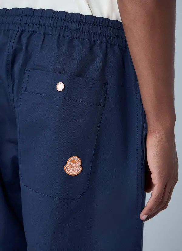 Moncler Cotton Gabardine Trousers With Logo Patch - Blue