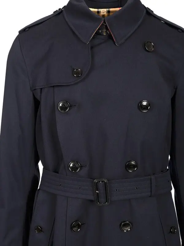 Burberry The Kensington Medium Trench Coat