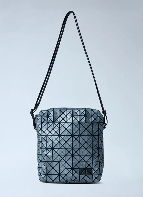 Issey Miyake Voyager Reflector Crossbody Bag - Black
