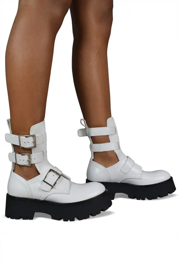 Alexander McQueen Rave Buckle Boots - White