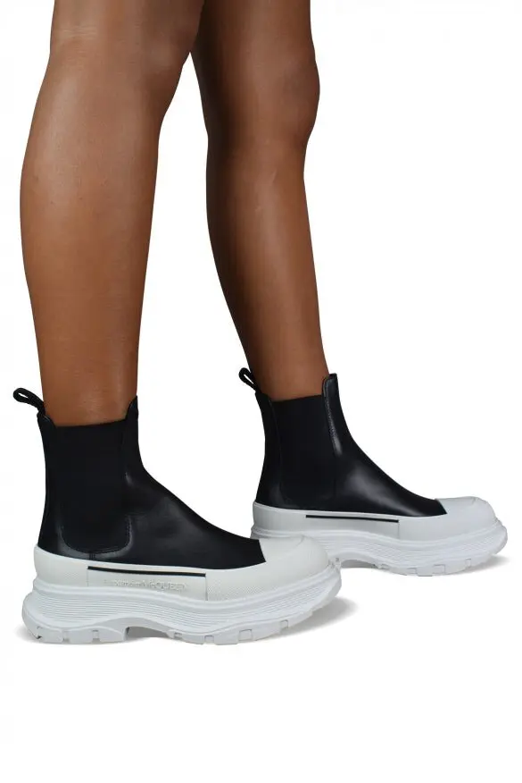 Alexander McQueen Tread Slick Boots - Black