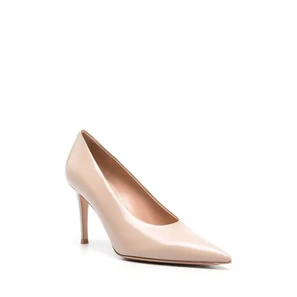GIANVITO ROSSI Robbie Leather Pumps - Cream