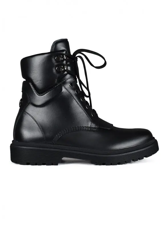 Moncler Patty Lace-up Leather Ankle Boots