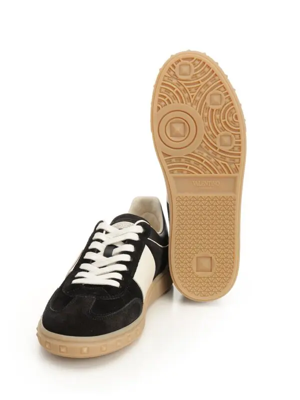 Valentino Garavani Low Top Upvillage Sneaker - Black