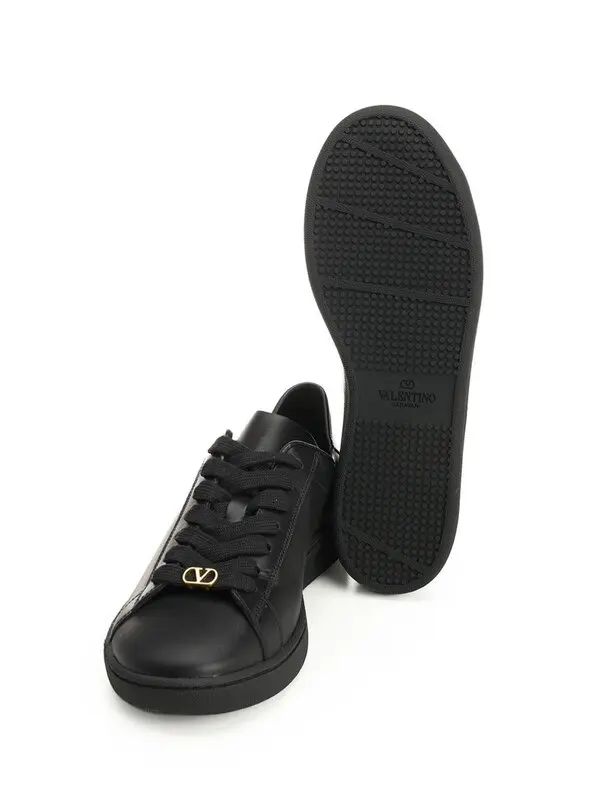 Valentino Garavani Royco Leather Lace-up Sneakers - Black
