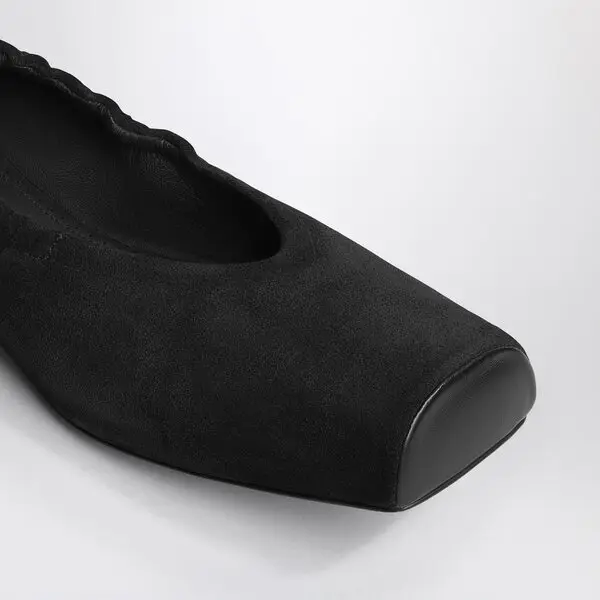 Alaïa Two-tone Ballerina With Square Toe - Black