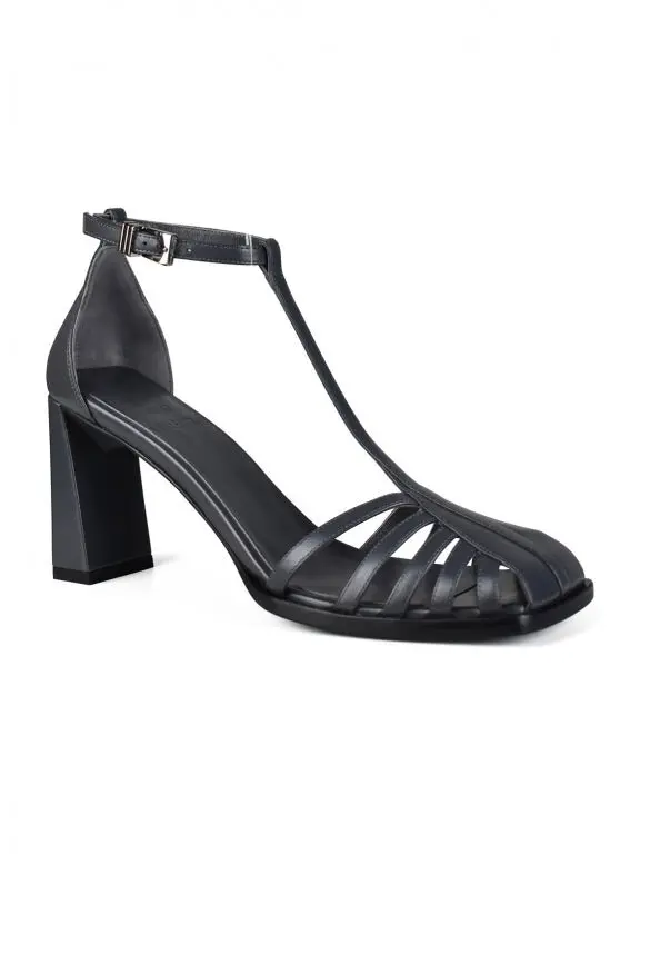 ANEST COLLECTIVE Spider Sandals With Silver Clasp