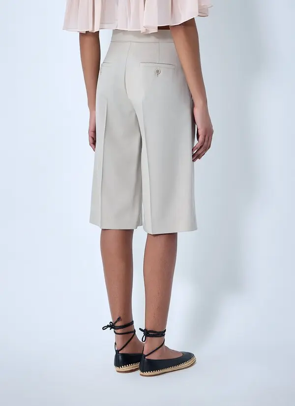 Max Mara Mid Rise Tailored Bermuda Shorts In Wool, Mohair, And Silk Blend - Cream
