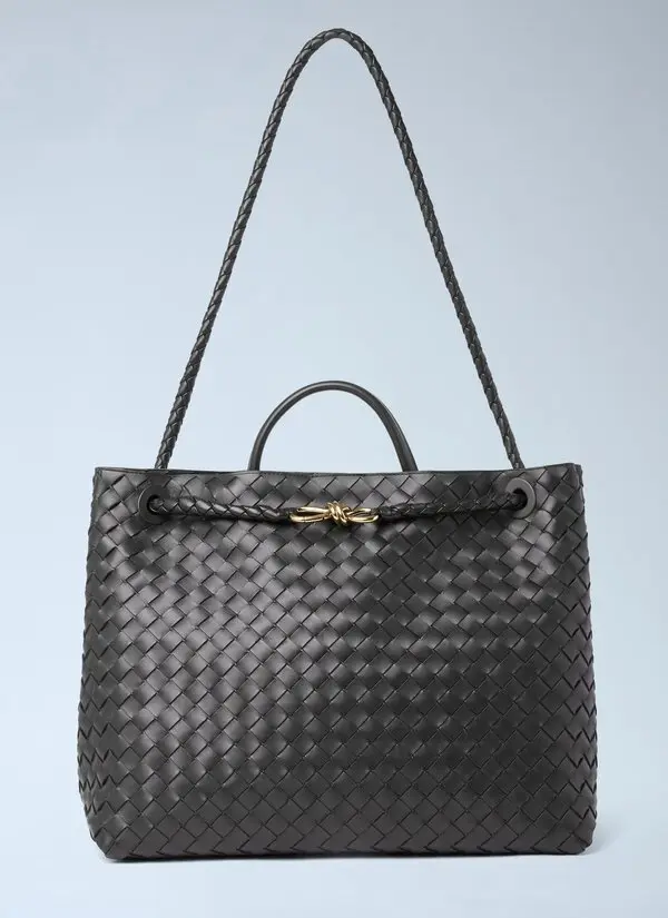 Bottega Veneta Large Andiamo Handbag In Intrecciato Woven Leather - Black