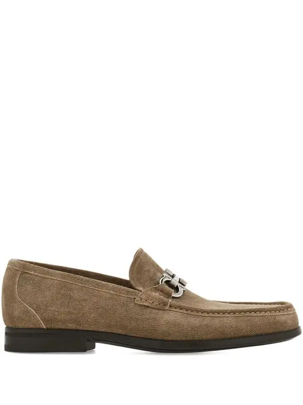FERRAGAMO Grandioso2 Suede Loafers With Gancini Buckle - Brown