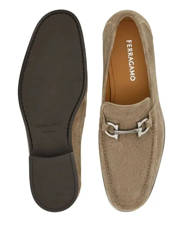 FERRAGAMO Grandioso2 Suede Loafers With Gancini Buckle - Brown