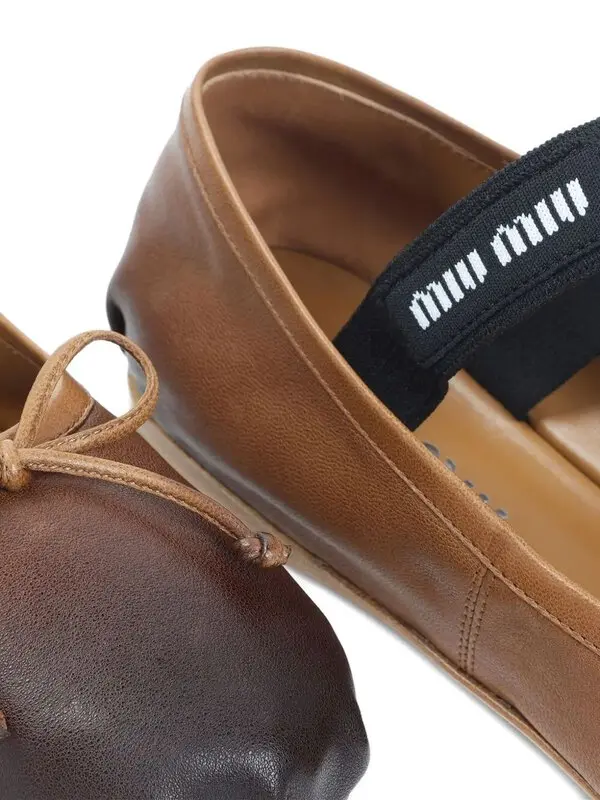 Miu Miu Vintage Effect Leather Ballerinas - Brown