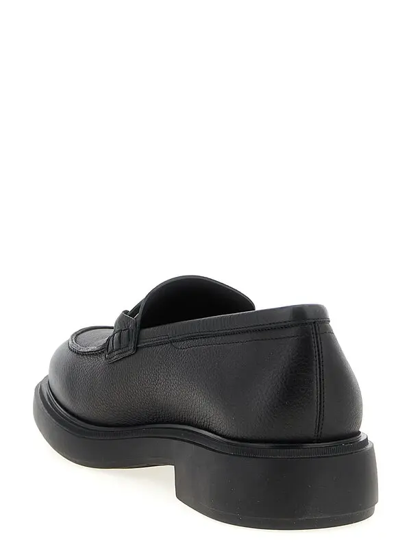 FERRAGAMO Arden Hammered Leather Loafers With Gancini Clasp - Black