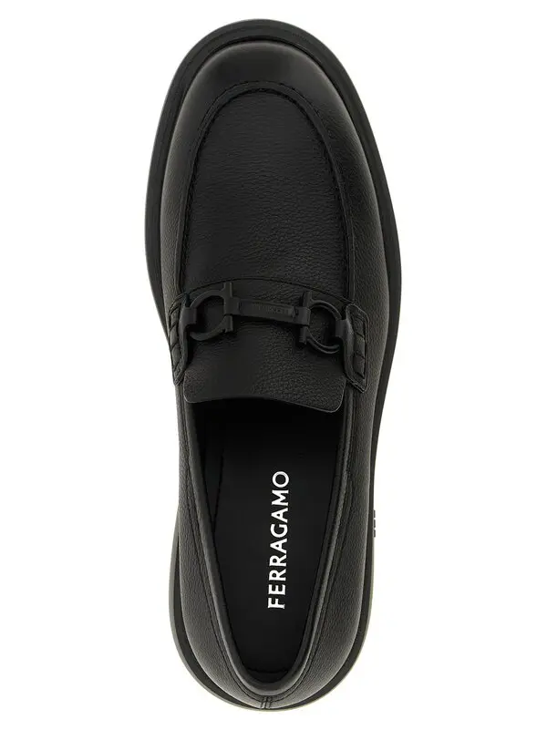 FERRAGAMO Arden Hammered Leather Loafers With Gancini Clasp - Black