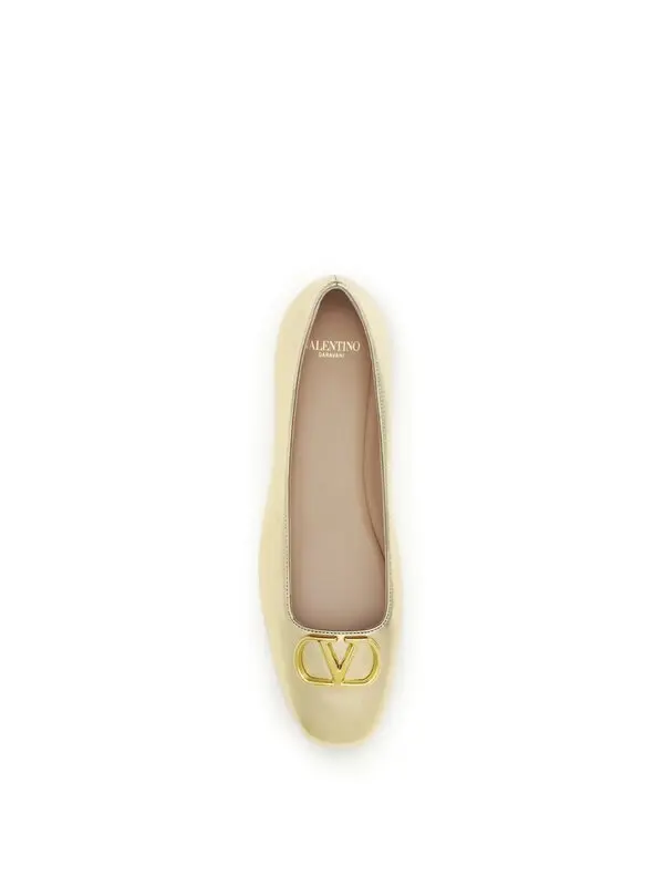 Valentino Garavani Vlogo Signature Laminated Leather Ballerinas - Gold